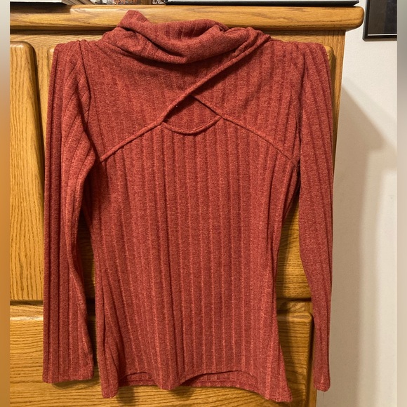 Sugar fox | Sweaters | Sugarfox Turtle Neck Key Hole Sweater | Poshmark